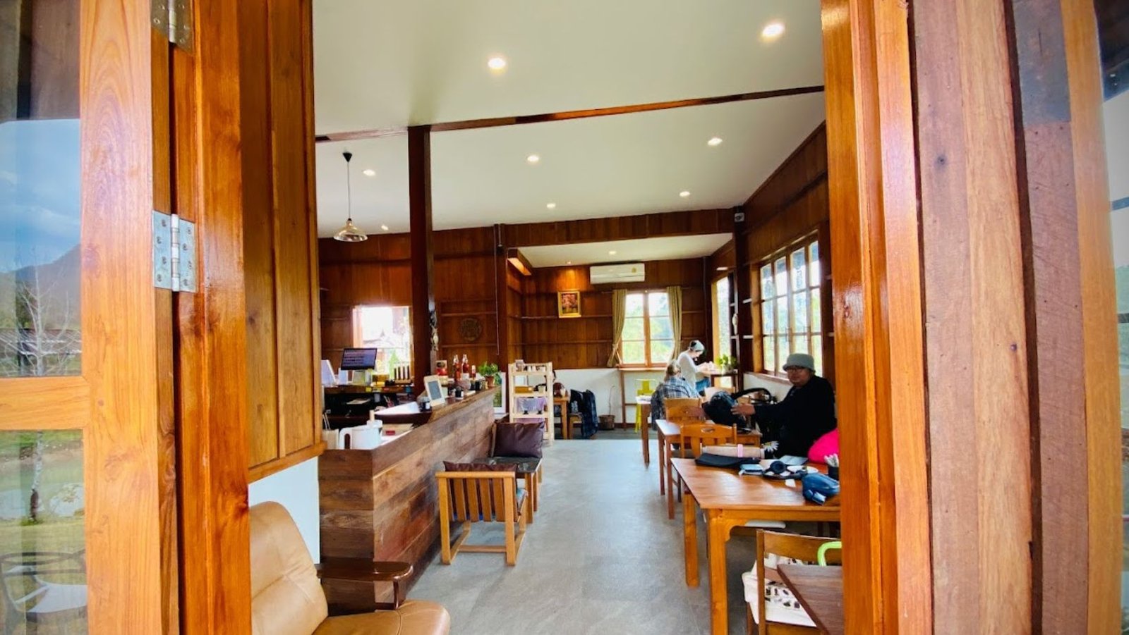 Discover the Best Cafes in Pai, Thailand